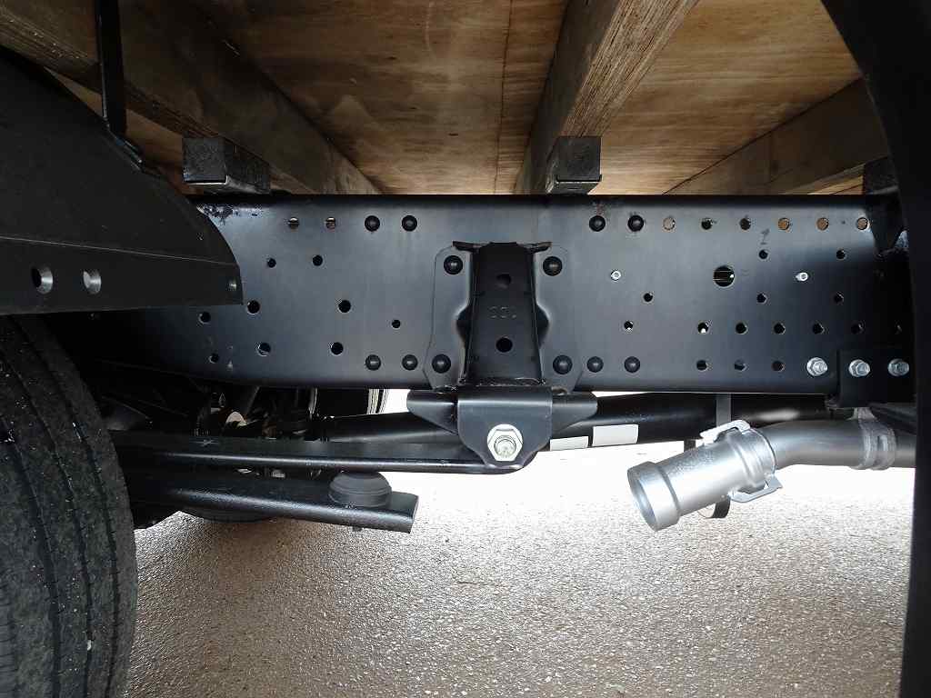 エルフ 2t FFL ワイドロング アルミブロック 平ボディ | すぐに乗れる中古トラックの専門店！トラック市 長岡店